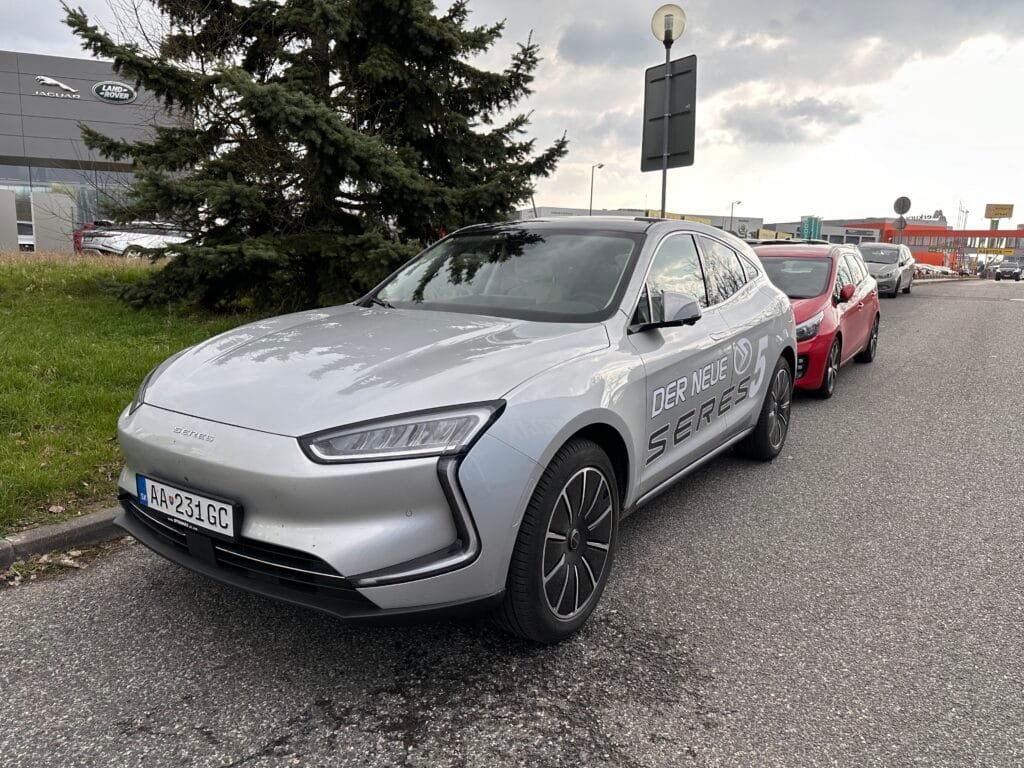 SERES 5 Automotive - AI Car Global